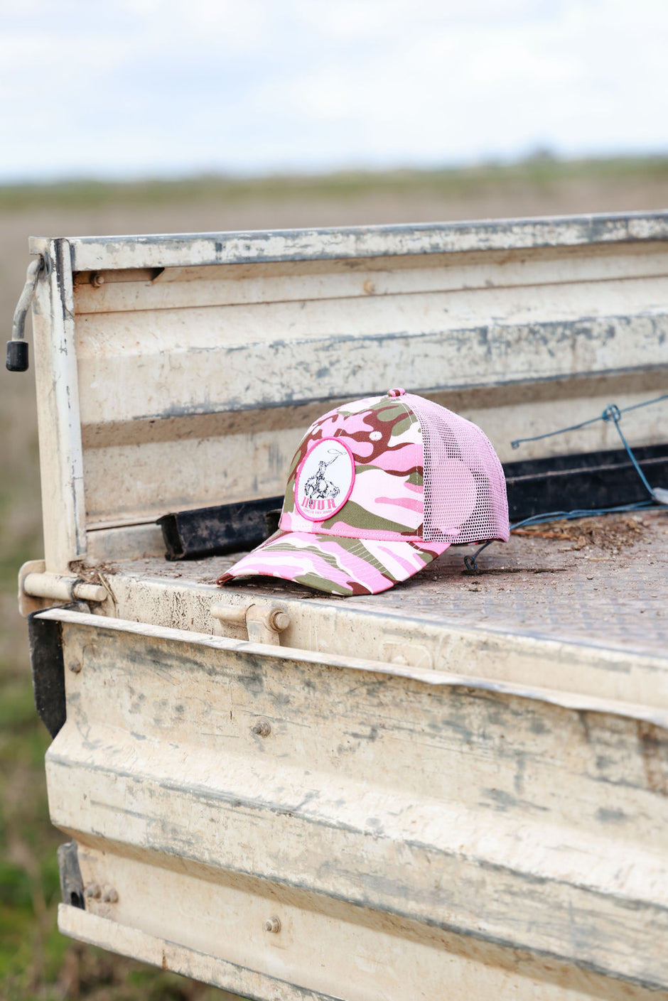 Caps – Salubrious Hour